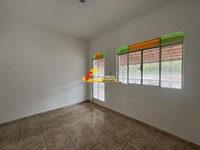 Casa para aluguel, 2 quartos, 1 vaga, Orion Divinópolis/MG