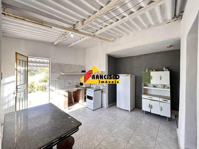 Casa para aluguel, 2 quartos, 1 suíte, 1 vaga, Jardim Candidés Divinópolis/MG