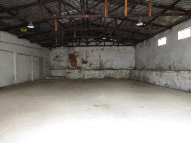 Casa para Aluguel, 325 m² por R$ 3.500