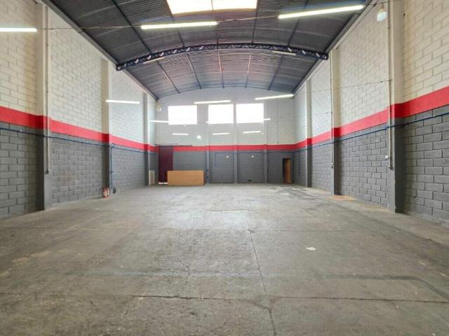 Casa para Aluguel, 356 m² por R$ 5.200