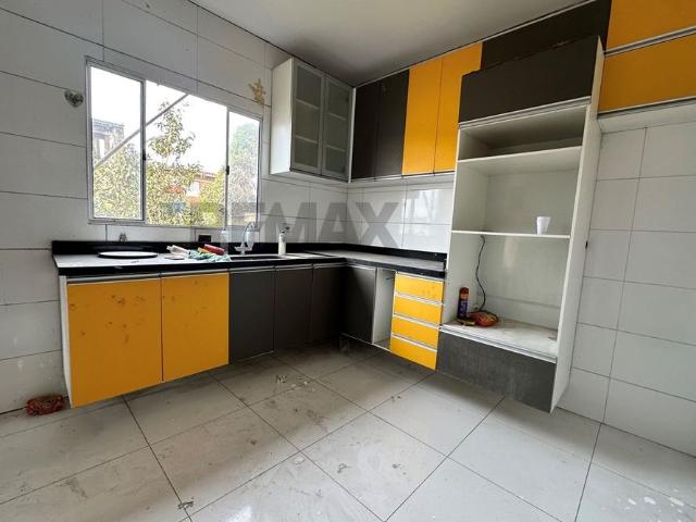Casa para Aluguel: 3 Quartos em Vila Vitória