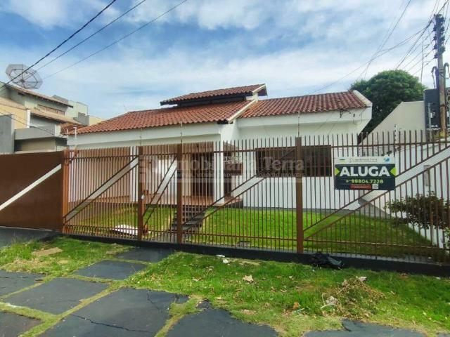 Casa para aluguel, 3 vagas, Jardim Central Dourados/MS