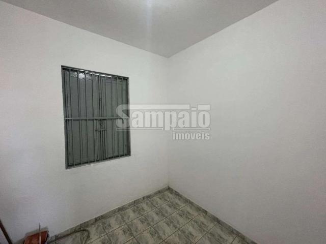 Casa para aluguel com 3 quartos em Campo Grande com 107m²