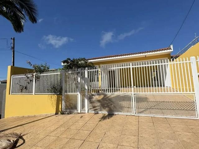 Casa para Aluguel com 3 quartos por R$ 3.200