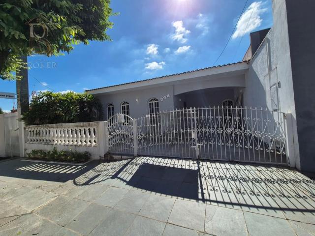 Casa para Aluguel com 3 quartos por R$ 3.500