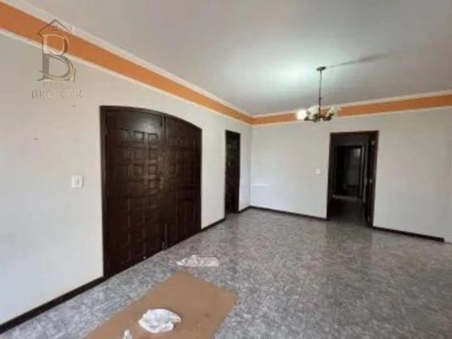 Casa para Aluguel com 3 quartos por R$ 3.500