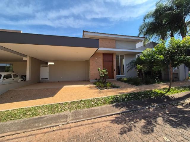 Casa para Aluguel com 3 quartos por R$ 5.800