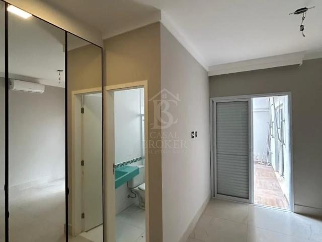 Casa para Aluguel com 3 quartos por R$ 6.300