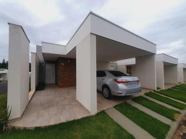Casa para Aluguel com 3 quartos, 150 m² por R$ 3.900