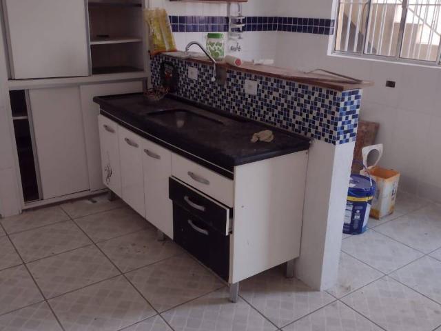 Casa para Aluguel com 3 quartos, 160 m² por R$ 3.000