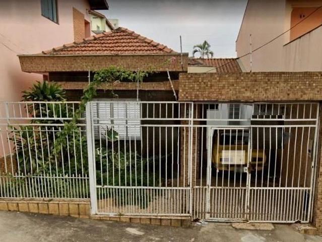 Casa para Aluguel com 3 quartos, 160 m² por R$ 3.700