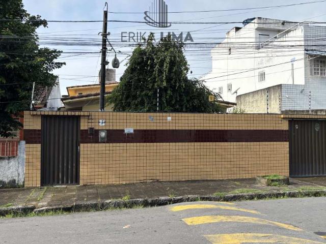 Casa para Aluguel com 3 quartos, 160 m² por R$ 5.000