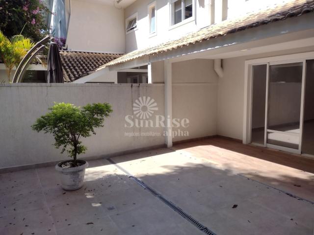 Casa para Aluguel com 3 quartos, 168 m² por R$ 8.500