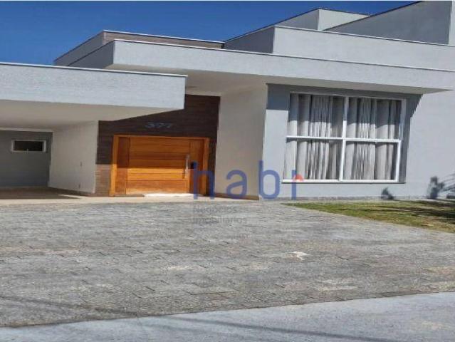 Casa para Aluguel com 3 quartos, 178 m² por R$ 6.727