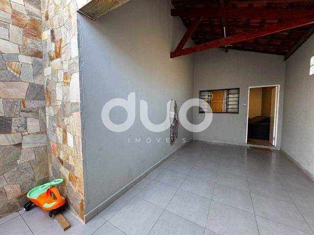 Casa para Aluguel com 3 quartos, 105 m² por R$ 2.200