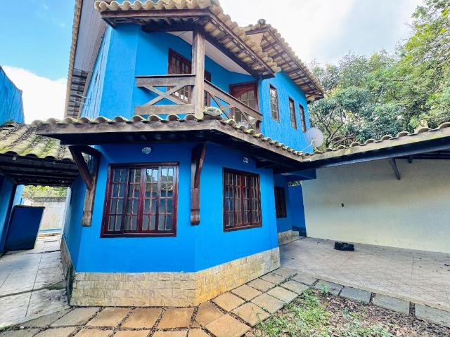Casa para Aluguel com 3 quartos, 110 m² por R$ 2.900
