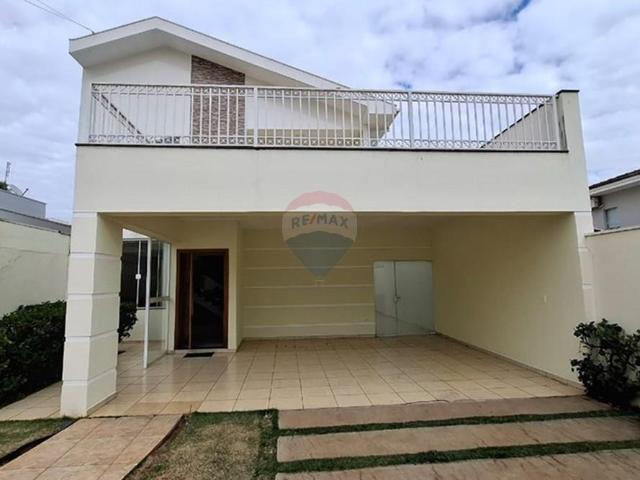 Casa para Aluguel com 3 quartos, 110 m² por R$ 5.650