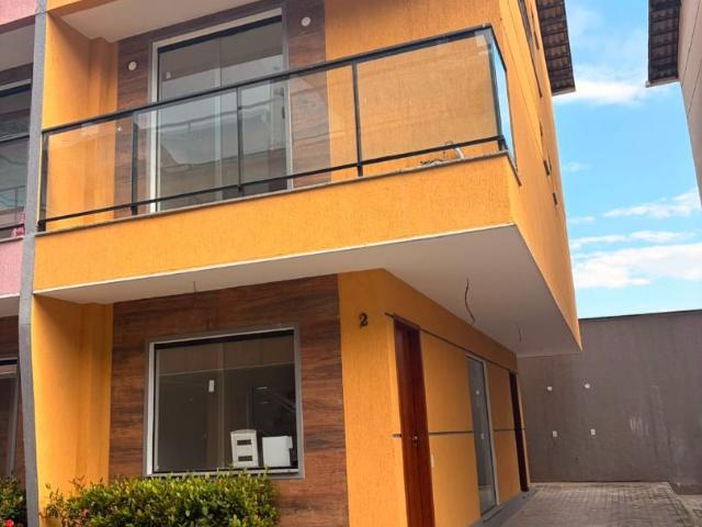 Casa para Aluguel com 3 quartos, 118 m² por R$ 3.500