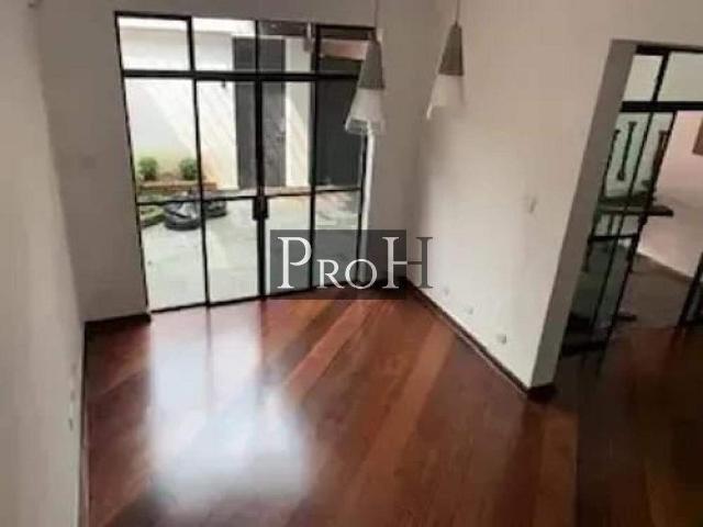 Casa para Aluguel com 3 quartos, 120 m² por R$ 6.500