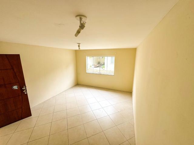 Casa para Aluguel com 3 quartos, 130 m² por R$ 3.200