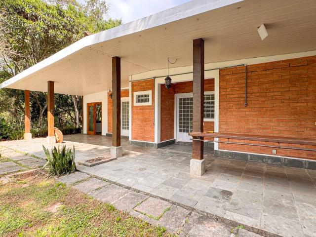 Casa para Aluguel com 3 quartos, 130 m² por R$ 5.000