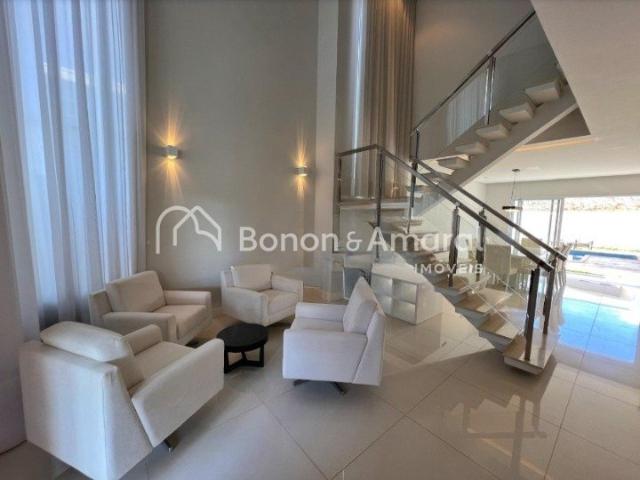 Casa para Aluguel com 3 quartos, 260 m² por R$ 11.000