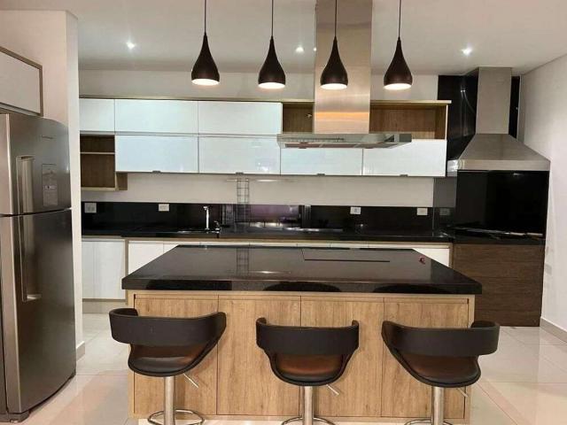 Casa para Aluguel com 3 quartos, 260 m² por R$ 9.020