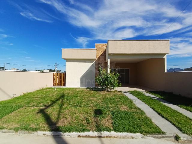 Casa para Aluguel com 3 quartos, 216 m² por R$ 2.800