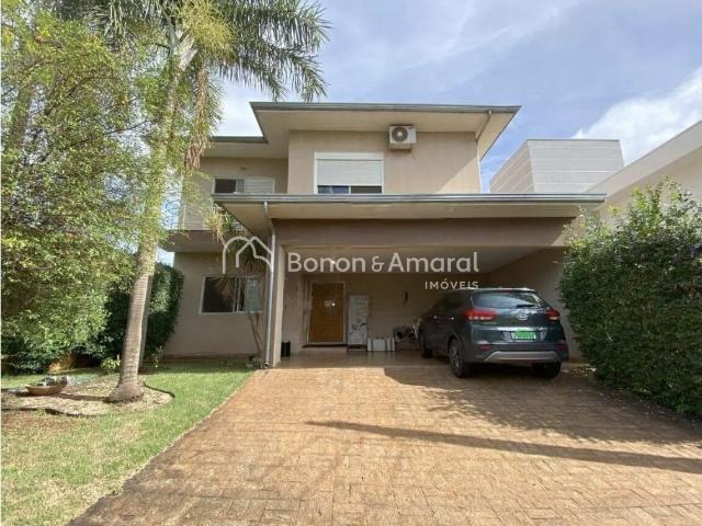 Casa para Aluguel com 3 quartos, 229 m² por R$ 7.800
