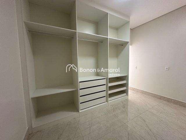 Casa para Aluguel com 3 quartos, 344 m² por R$ 15.000