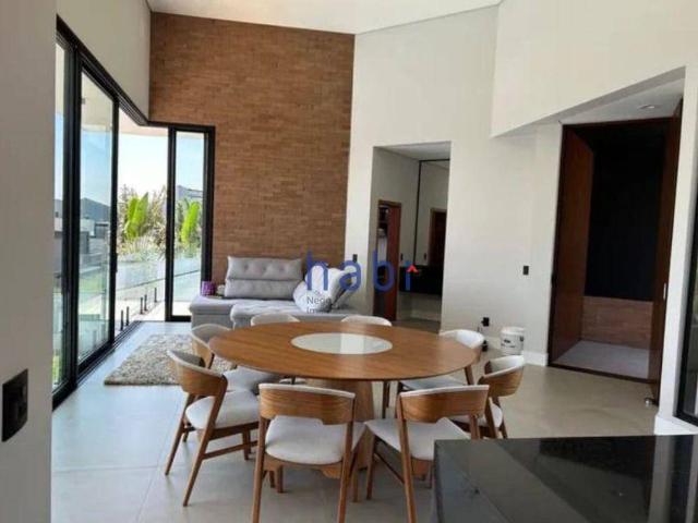 Casa para Aluguel com 3 quartos, 395 m² por R$ 17.000