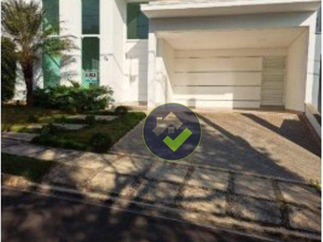 Casa para Aluguel com 3 quartos, 300 m² por R$ 10.000