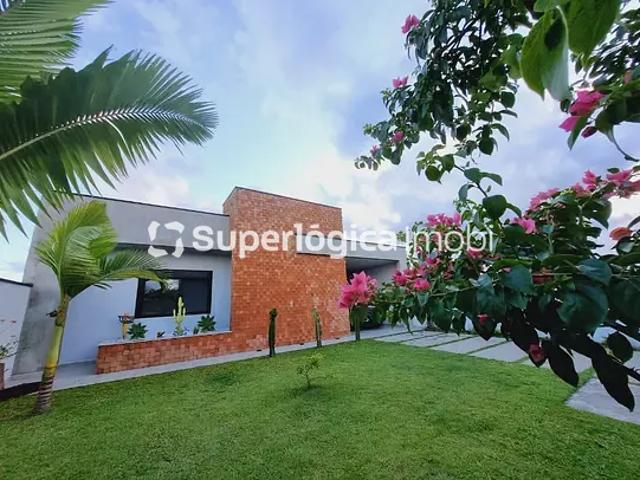 Casa para Aluguel com 3 quartos, 300 m² por R$ 4.500