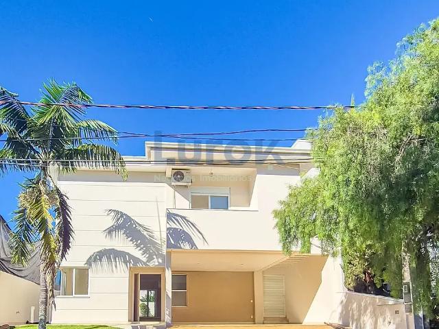 Casa para Aluguel com 3 quartos, 305 m² por R$ 12.000