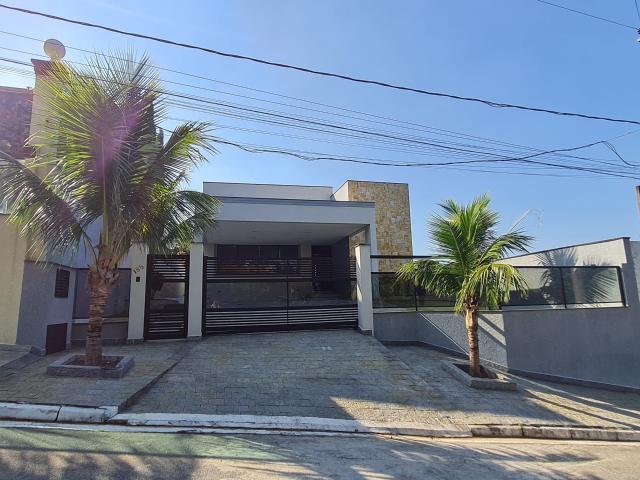 Casa para Aluguel com 3 quartos, 400 m² por R$ 12.000