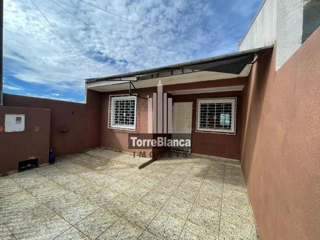 Casa para Aluguel com 3 quartos, 60 m² por R$ 1.700