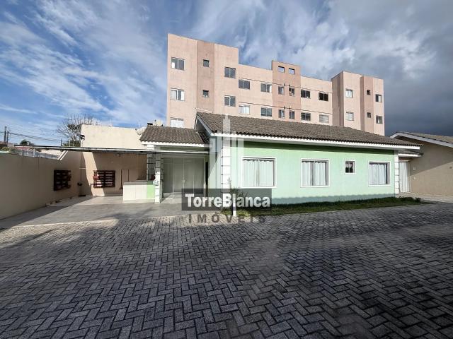 Casa para Aluguel com 3 quartos, 80 m² por R$ 2.400