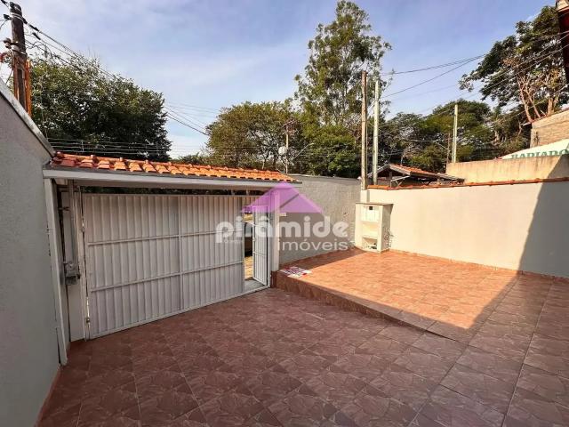 Casa para Aluguel com 3 quartos, 80 m² por R$ 2.800