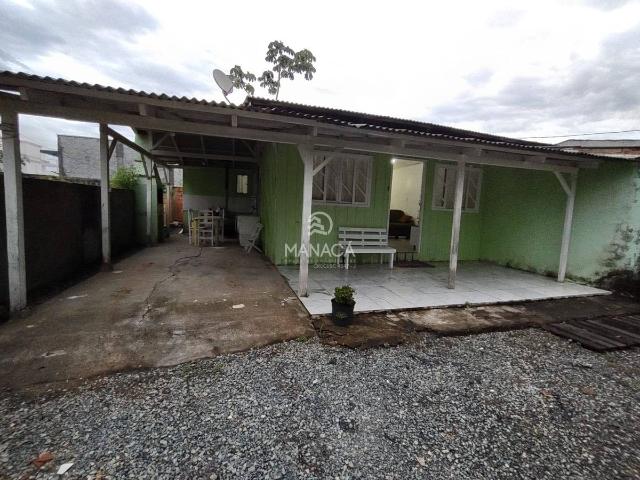 Casa para Aluguel com 3 quartos, 90 m² por R$ 1.150