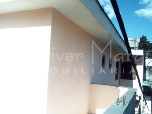Casa para Aluguel com 3 quartos, 90 m² por R$ 2.392