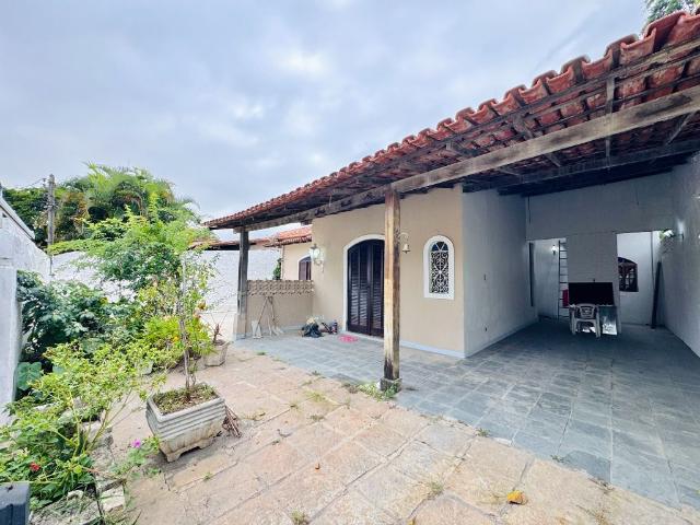Casa para Aluguel com 3 quartos, 90 m² por R$ 4.800