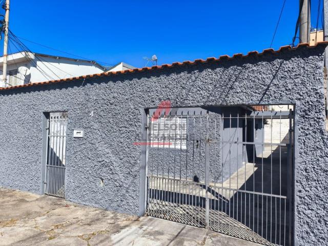 Casa para Aluguel com 1 quartos por R$ 2.100