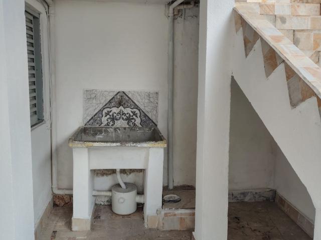 Casa para Aluguel com 1 quartos por R$ 900