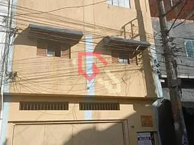 Casa para Aluguel com 1 quartos, 10 m² por R$ 600