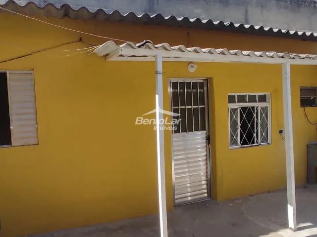 Casa para Aluguel com 1 quartos, 28 m² por R$ 878