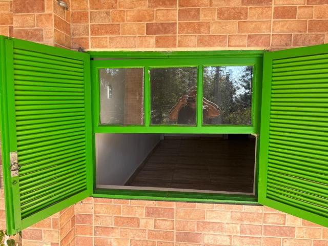 Casa para Aluguel com 1 quartos, 20 m² por R$ 900