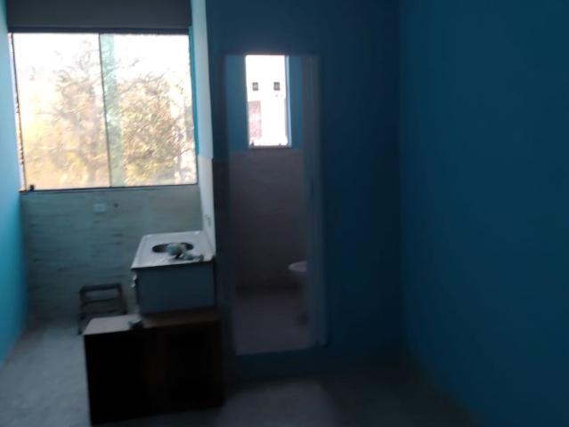 Casa para Aluguel com 1 quartos, 35 m² por R$ 1.400