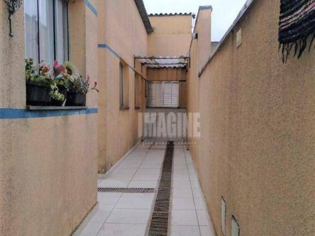 Casa para Aluguel com 1 quartos, 35 m² por R$ 1.300