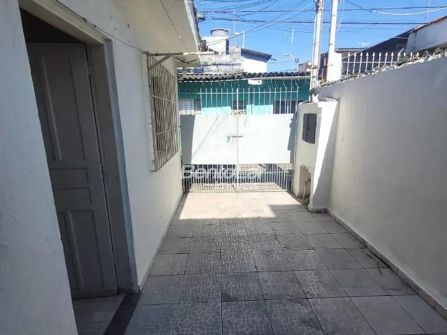Casa para Aluguel com 1 quartos, 38 m² por R$ 1.500