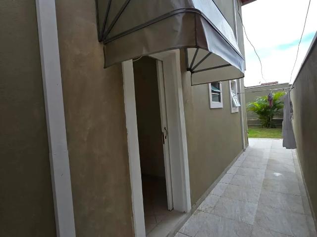Casa para Aluguel com 1 quartos, 30 m² por R$ 1.550